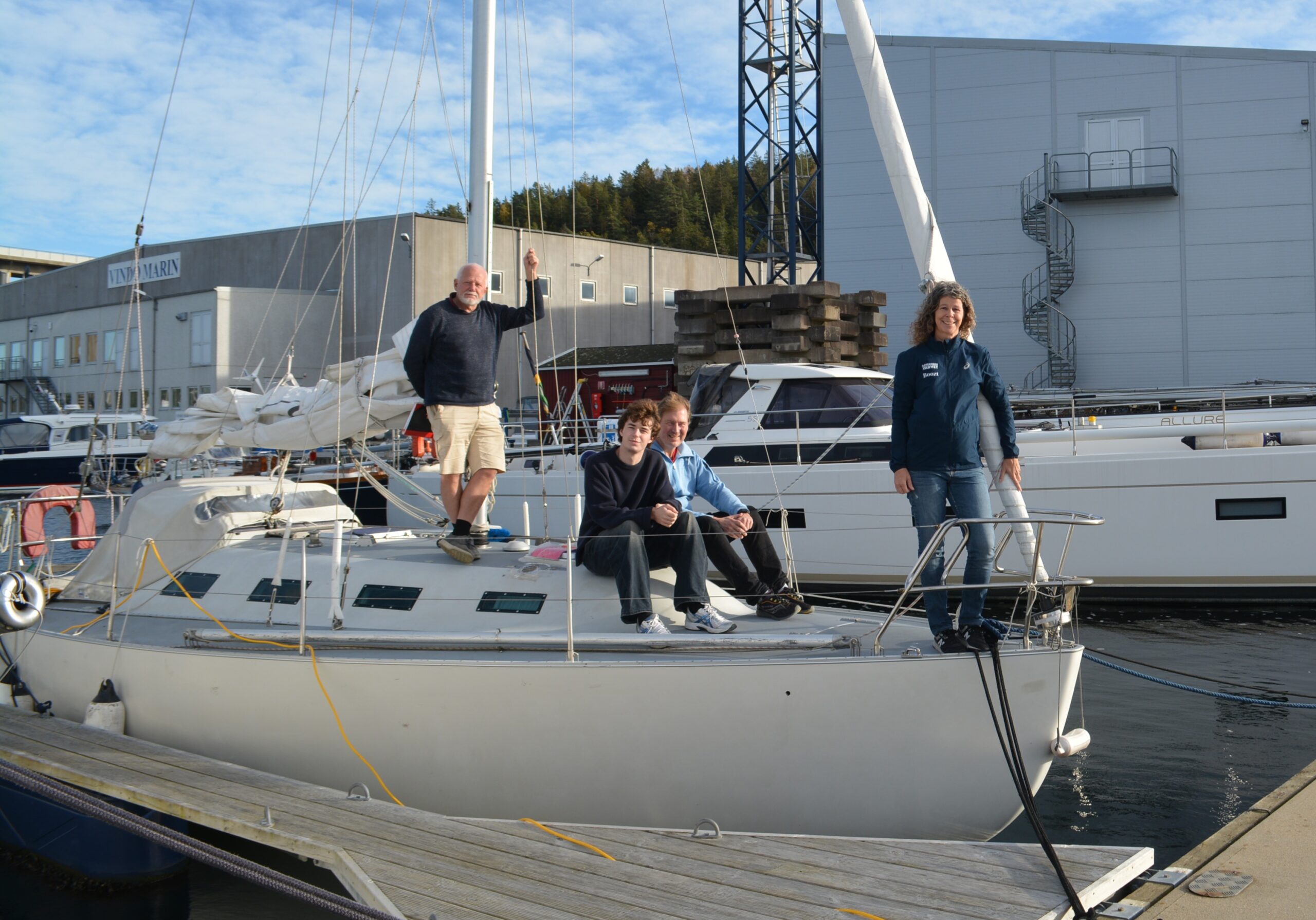 Electrically converted sailboat shows the way - Electric boat